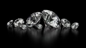 Gold vs. Diamonds: A Full Comparison – Goldco